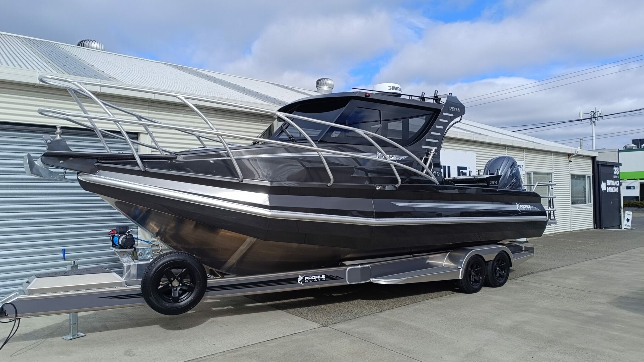 Profile Boats 835HW Yamaha F450 Helmaster - Profile Boats